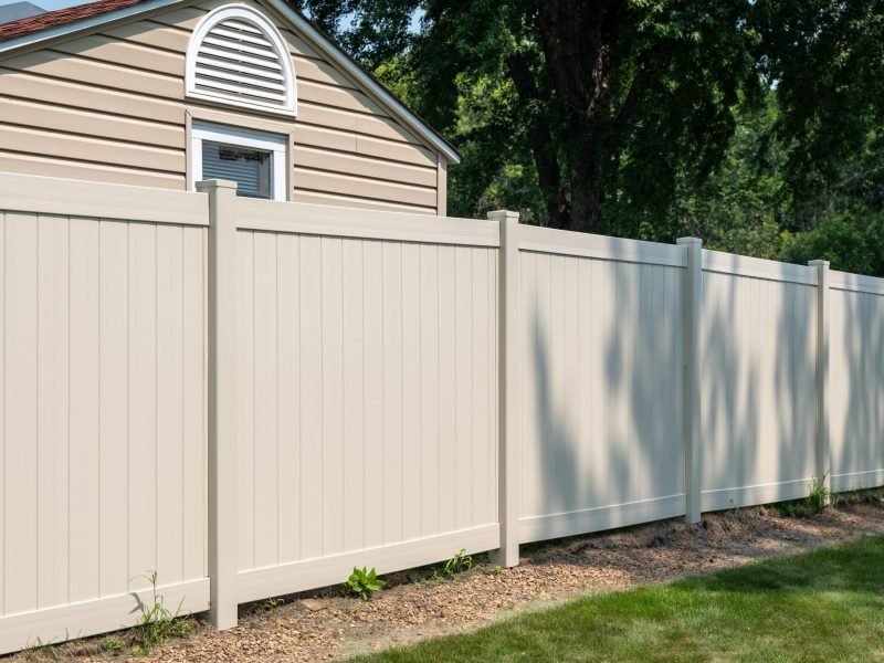 Seasonal Tips for Vinyl Fence Installation: Timing, Weather, and Prep ...